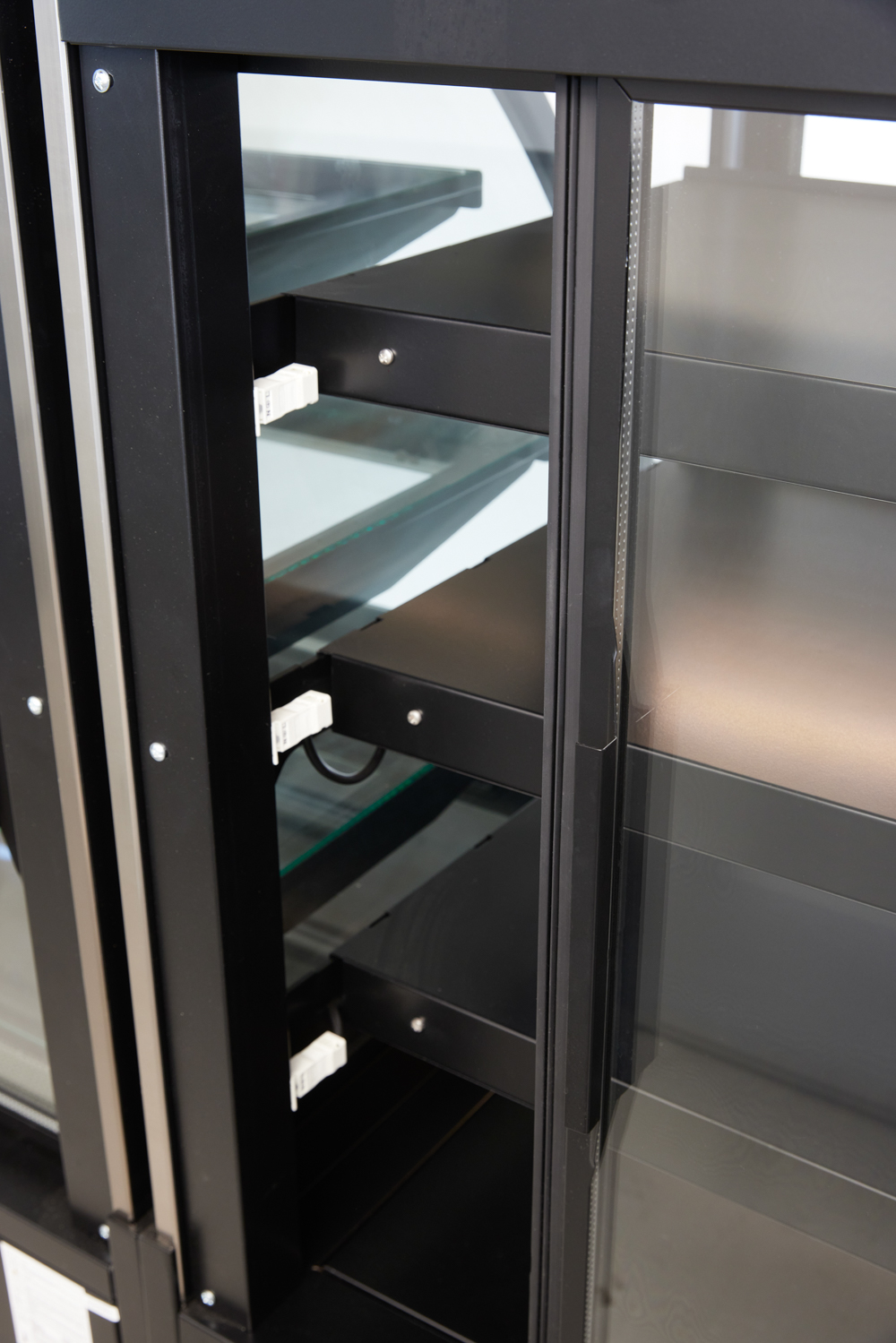 Hot Service Counter with a Straight Front | 65-72°C | Vibocold